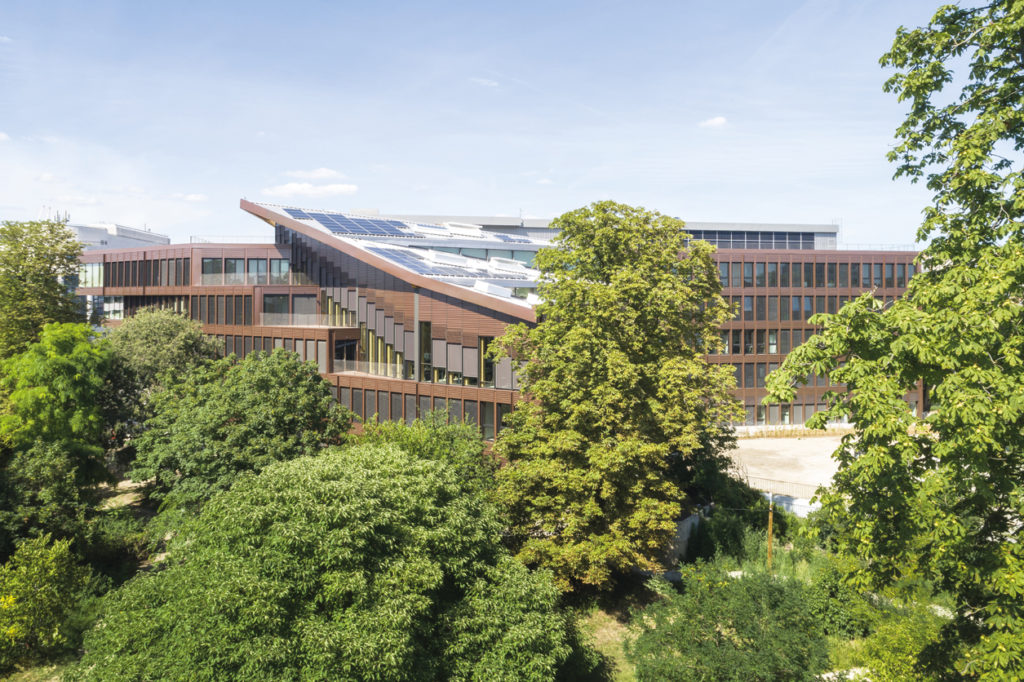 Le nouveau siège de l’ONF révèle la forêt aux portes de Paris - France ...